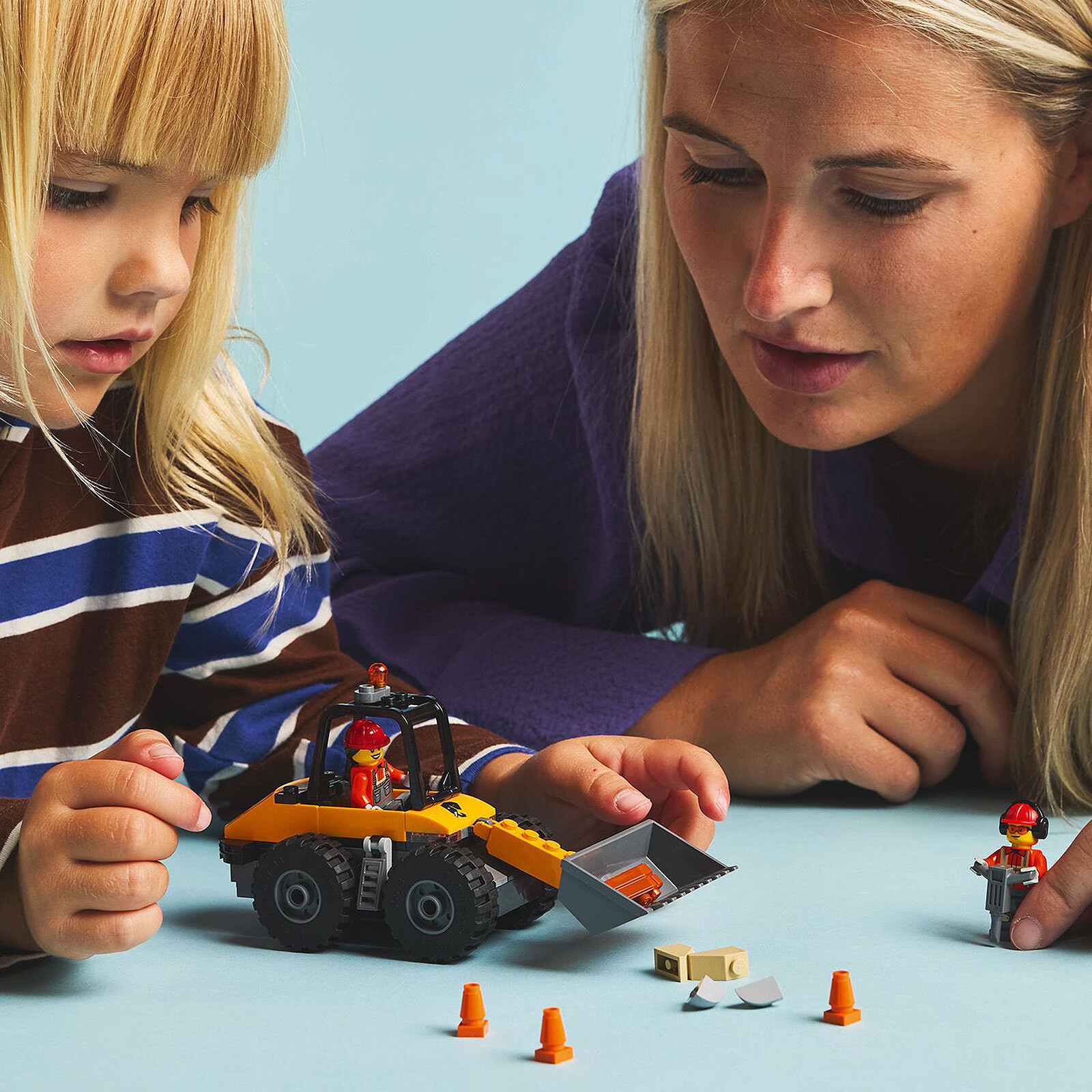 LEGO City 60450 The Yellow Construction Loader - LEGO - LDLC | Holy Moley