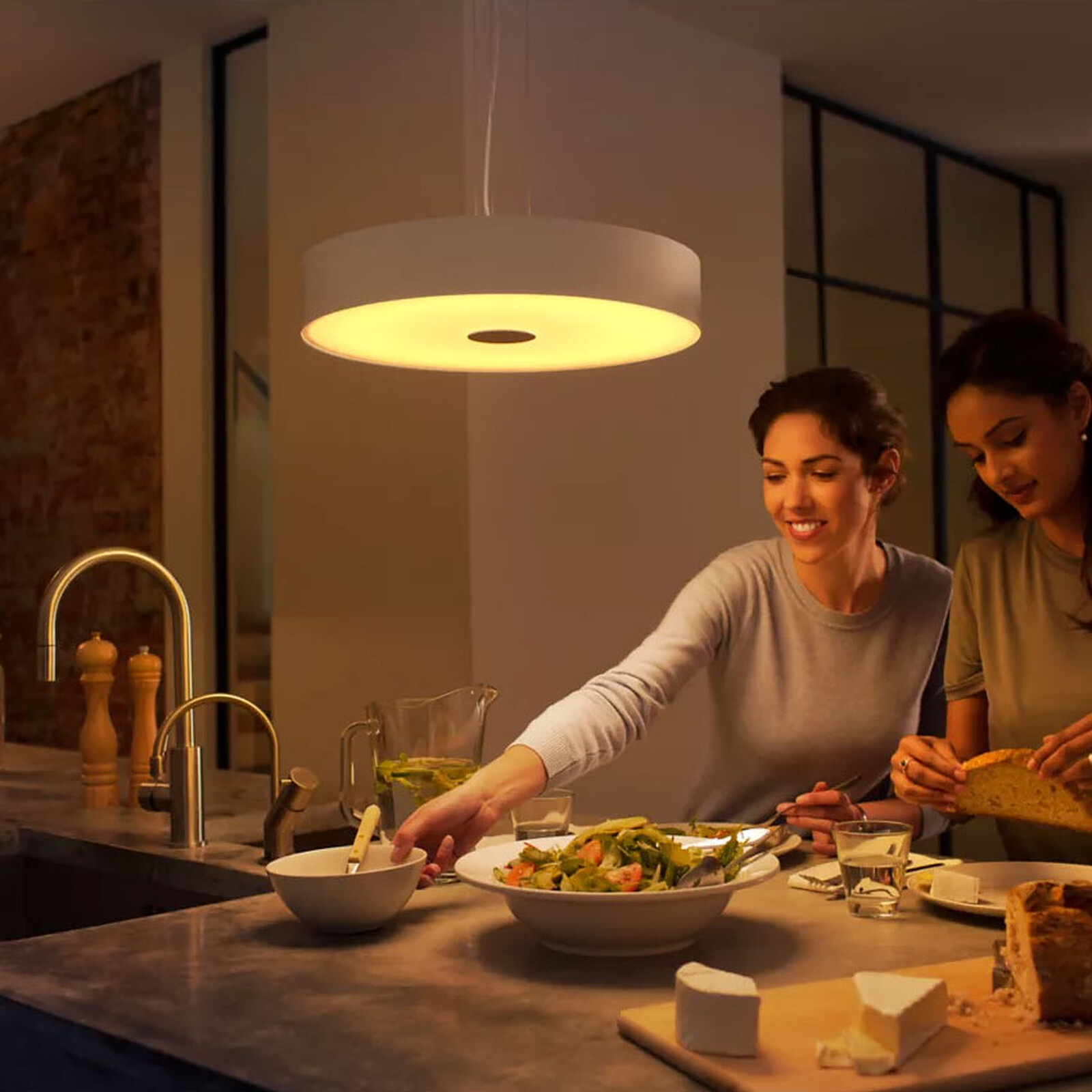 Philips Hue Suspension Fair - Lampe connectée - LDLC | Muséericorde