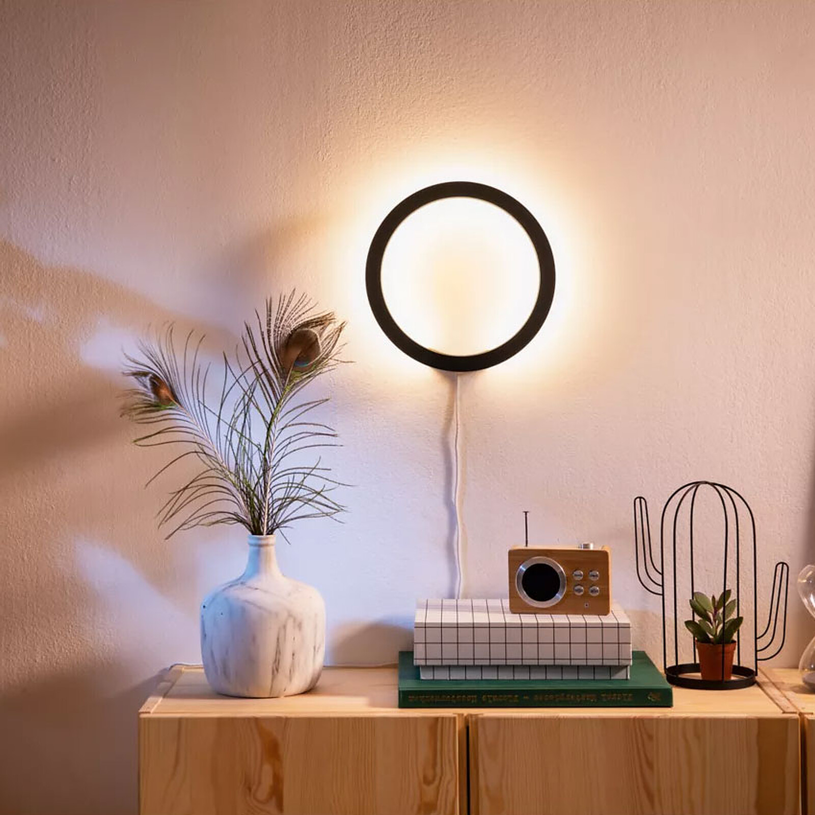Philips Hue Sana indoor wall light - Smart lamp - LDLC | Holy Moley